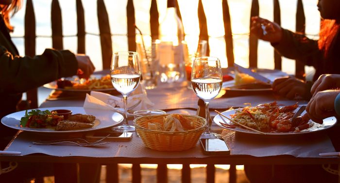 Great Fall Destinations for Foodie Travel | Redweek | RedWeek